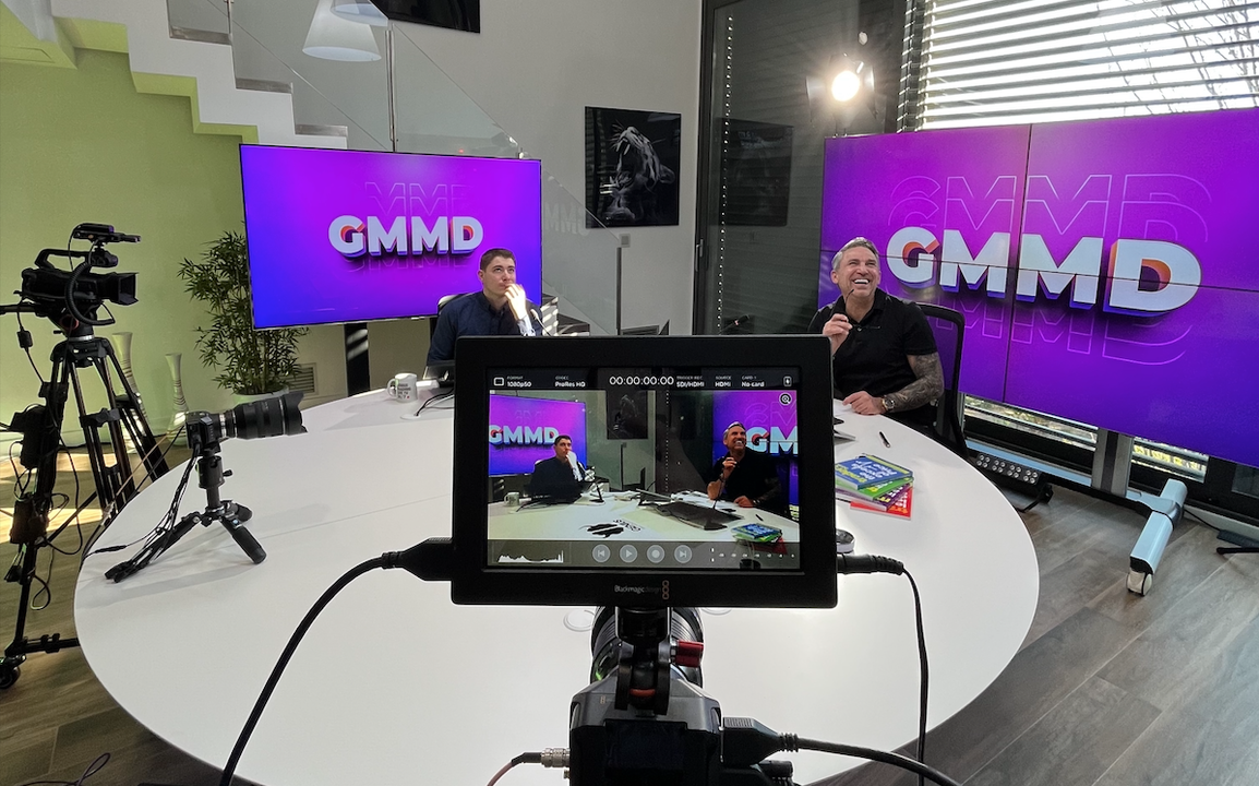 Découvrez la Chaîne 100% Trading Live 24/7 Genius TV - the billionaire